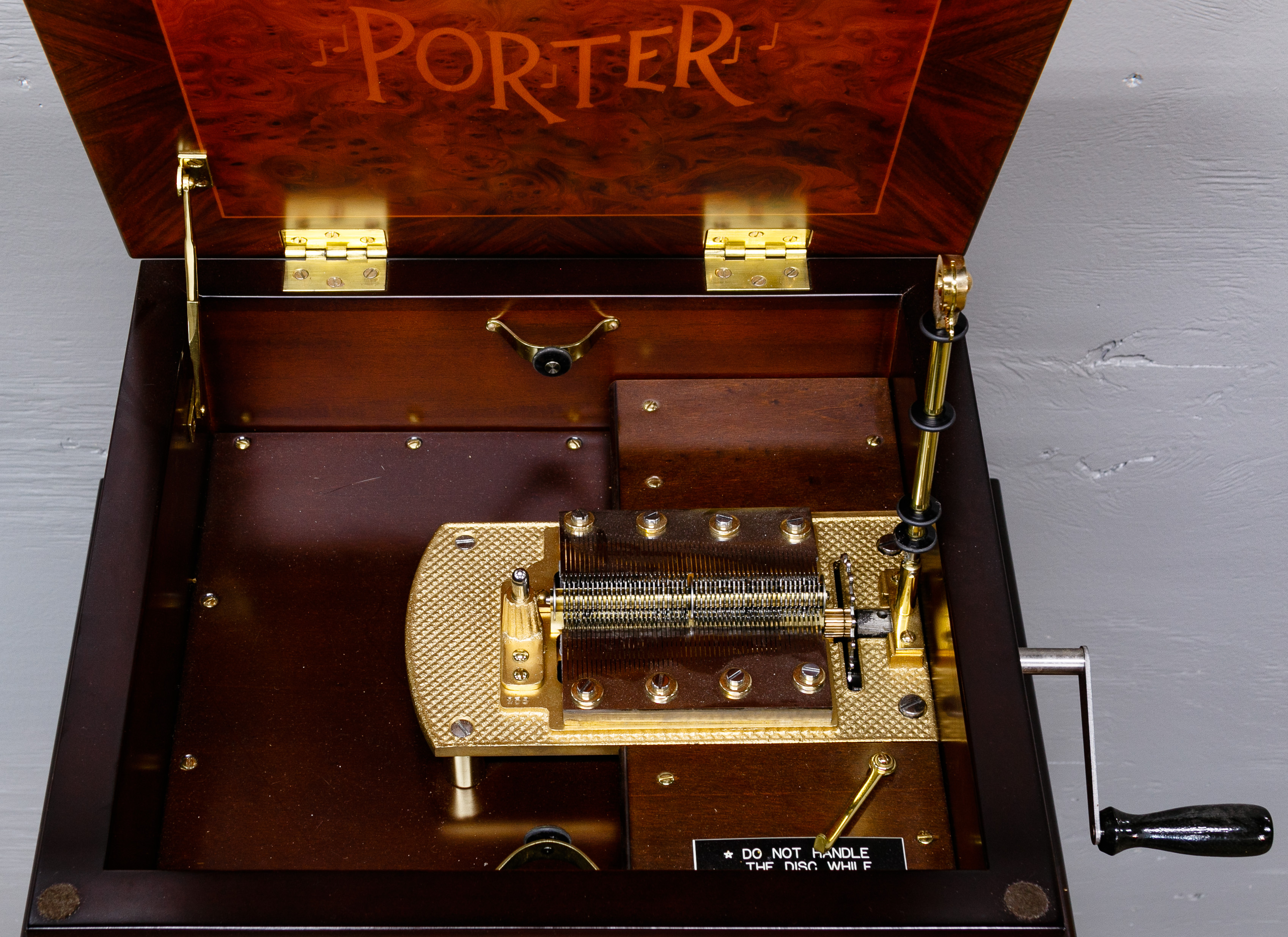 Porter Music Box and Stand - Aug 19, 2018 | Leonard Auction, Inc. in IL