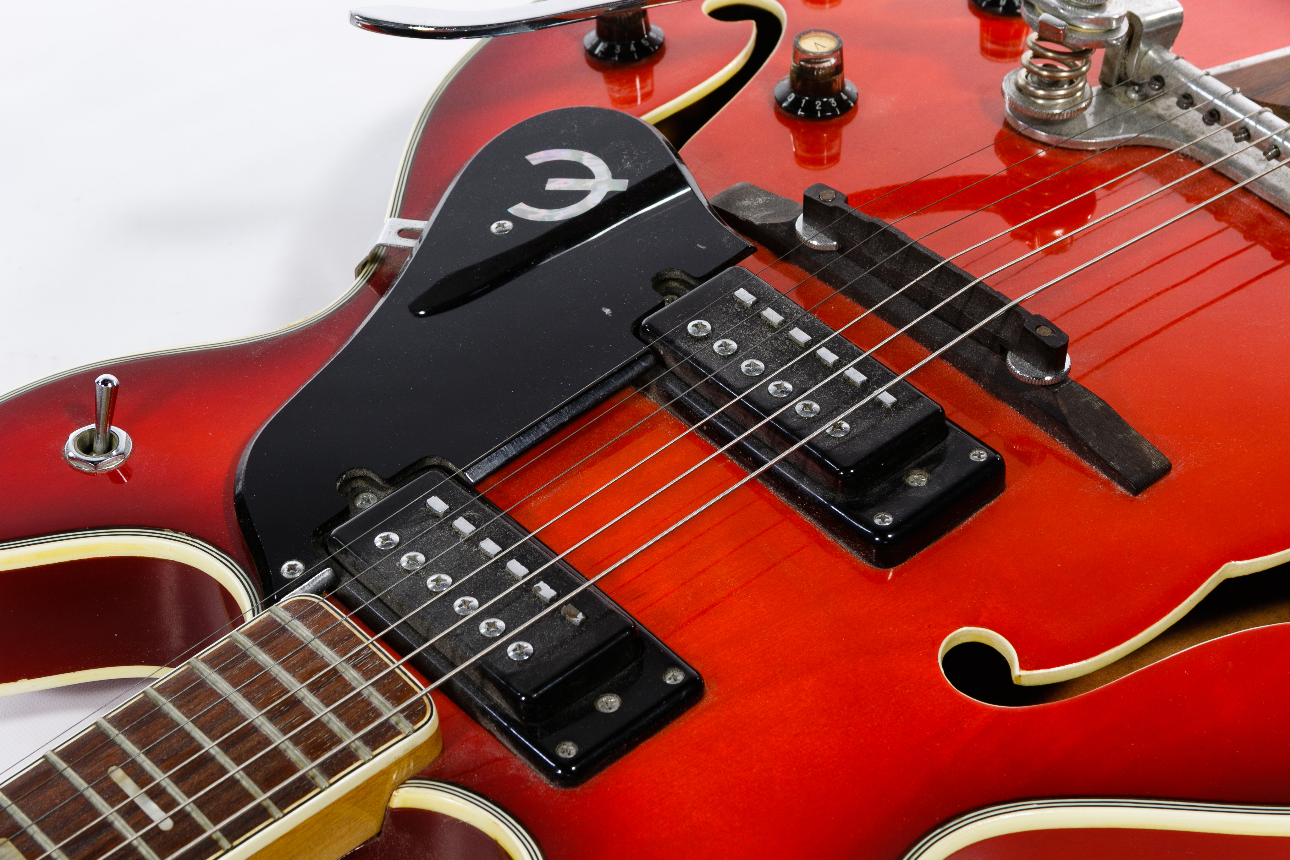 Epiphone EA-250 Electric Guitar
